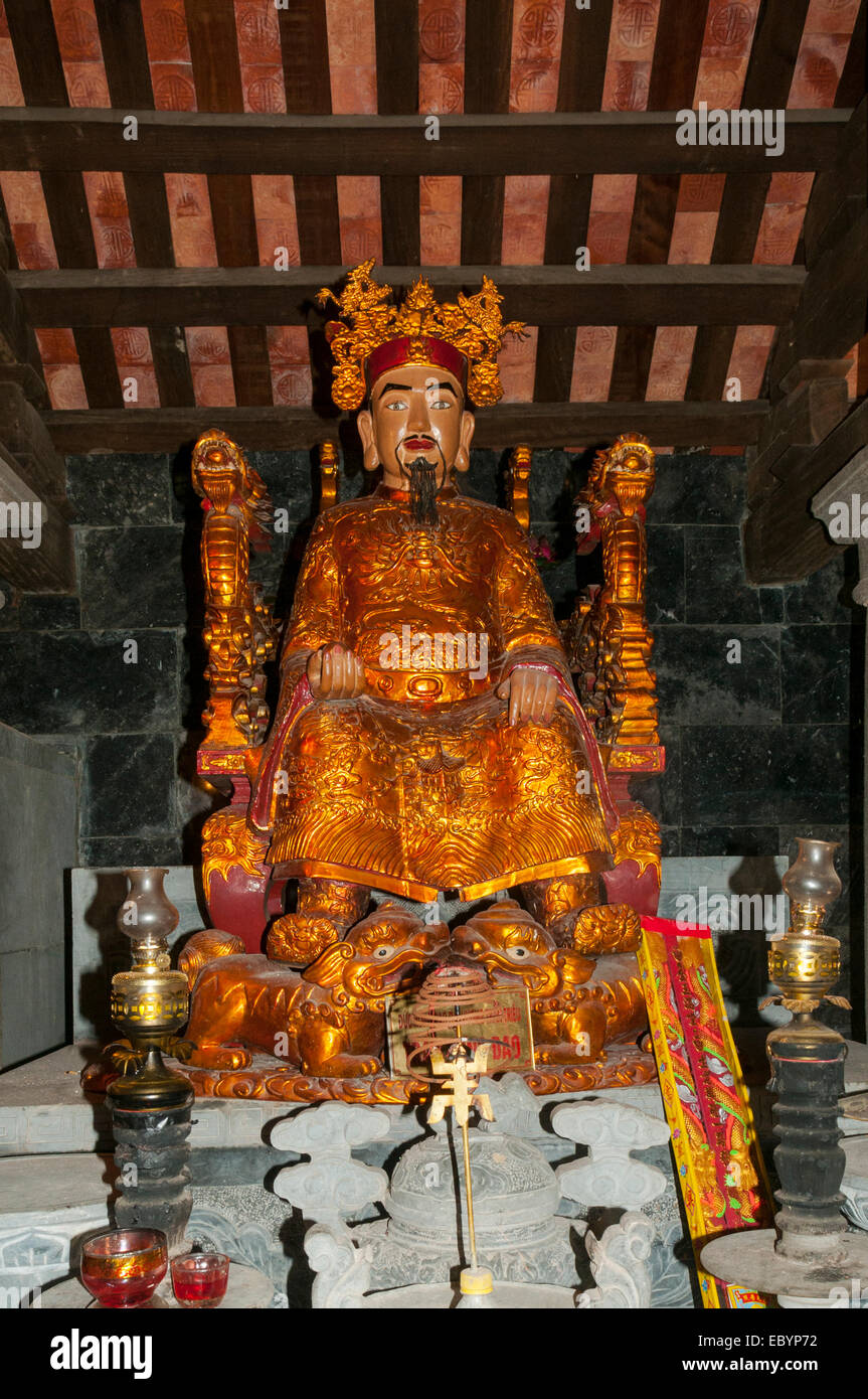 Beautiful thai temple building hi-res stock photography and images - Alamy