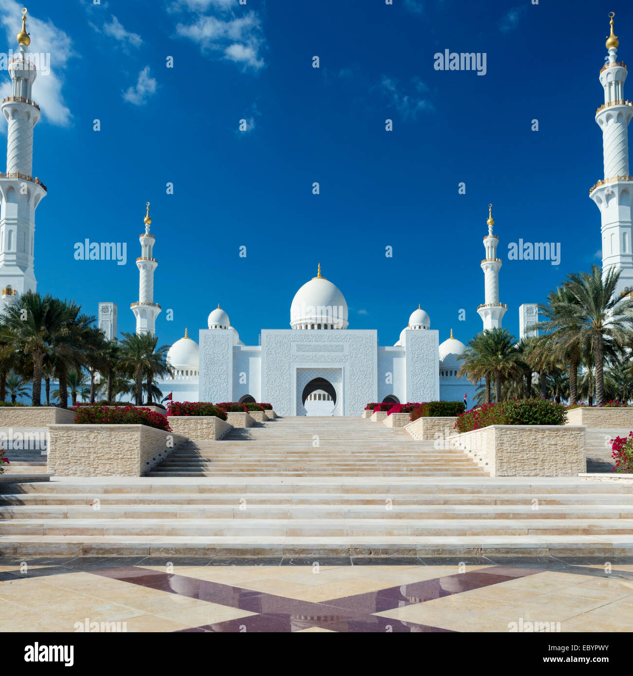 View of Sheikh Zayed Grand Mosque, UAE Stock Photo - Alamy