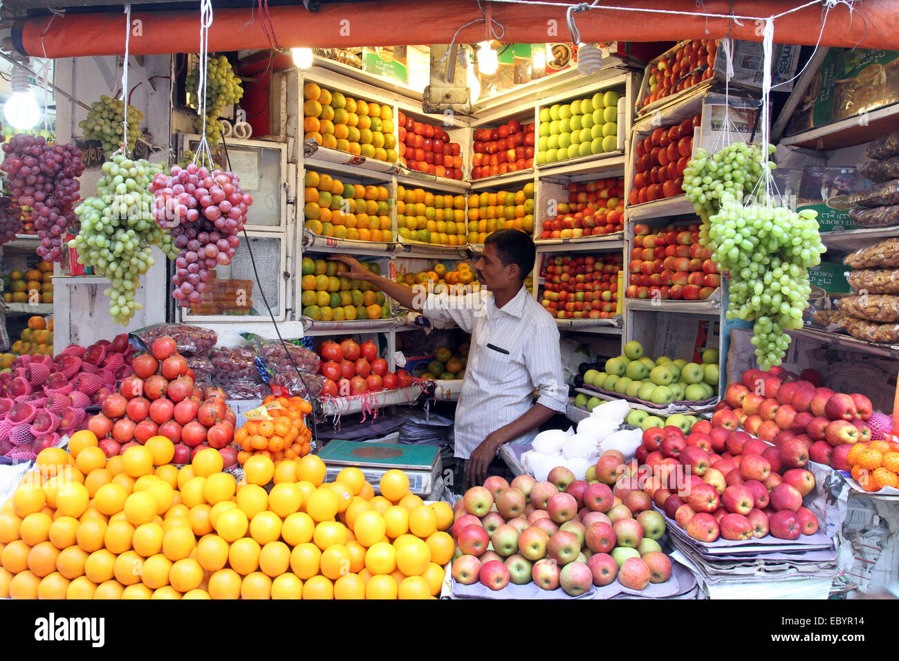Dhaka 05 December 2014. Fruit vendor at Chwak Bazar in Old Dhaka, The capital city of Bangladesh ...