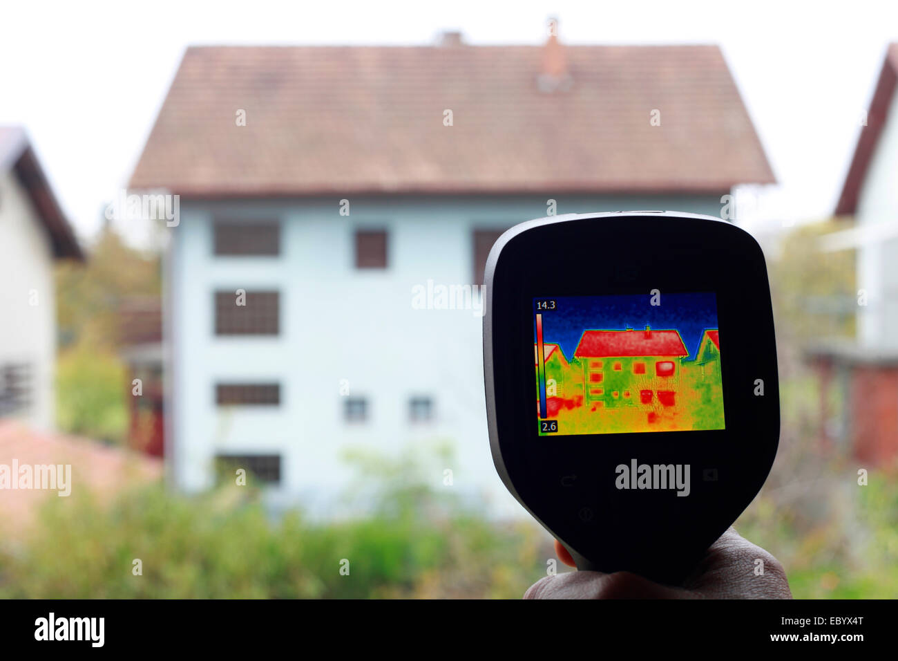 Infrared house heat thermal loss hi-res stock photography and images ...