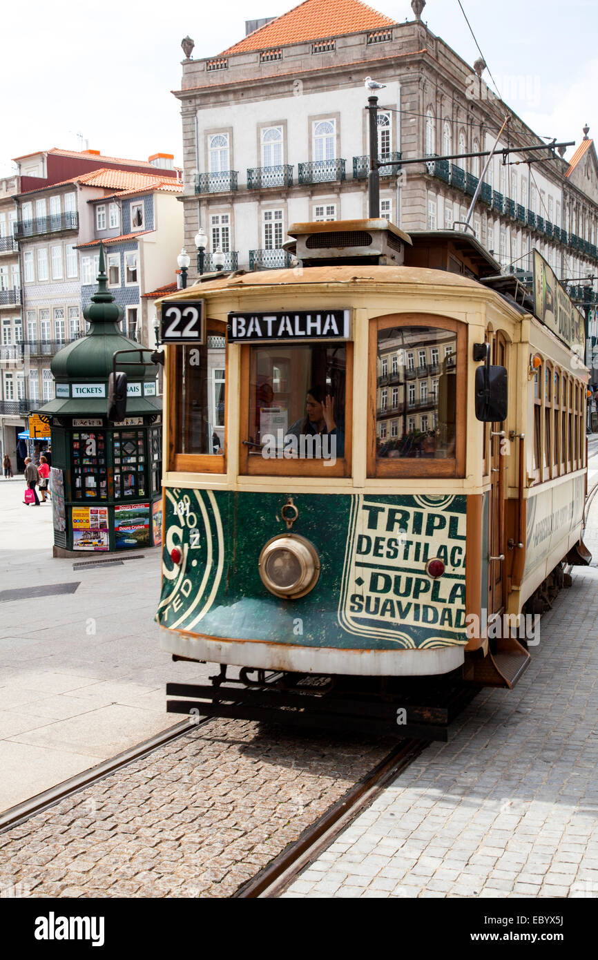 Porto tram hi-res stock photography and images - Alamy