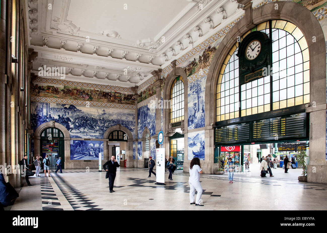 São Bento Railway Station in Porto, Portugal Stock Photo - Alamy