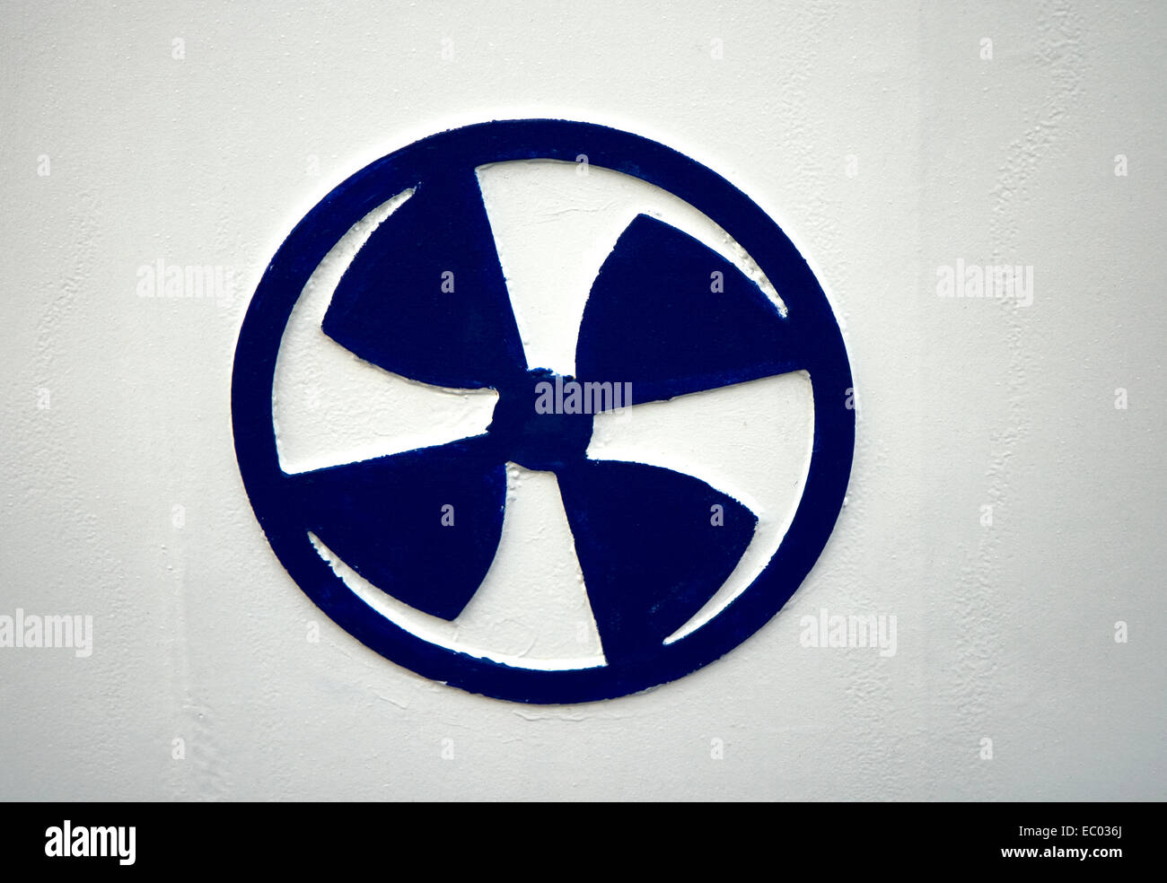 Ships propeller warning hi-res stock photography and images - Alamy