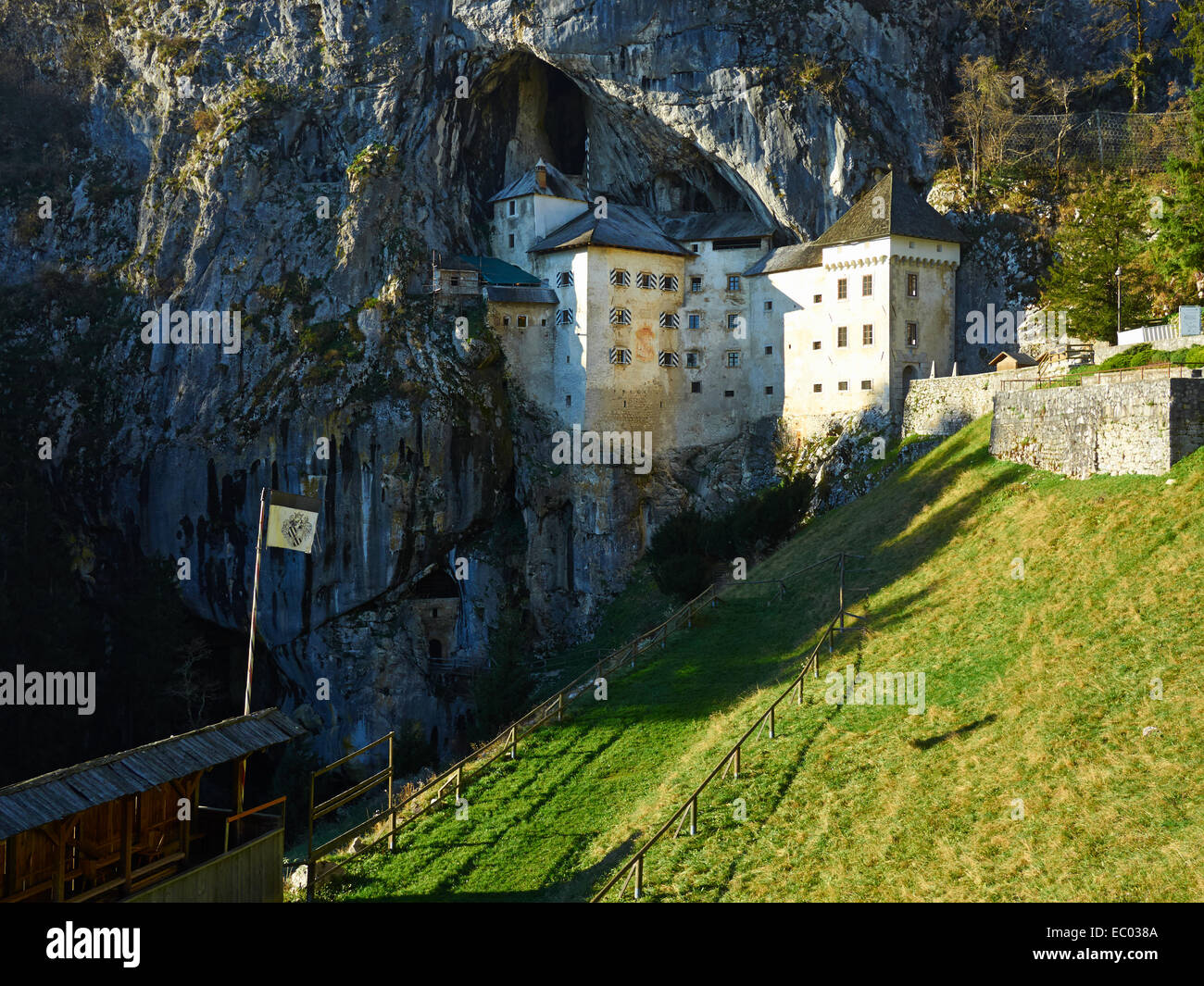 Predjama castle.One Of The Most Chilling Haunted Castles In The World ...