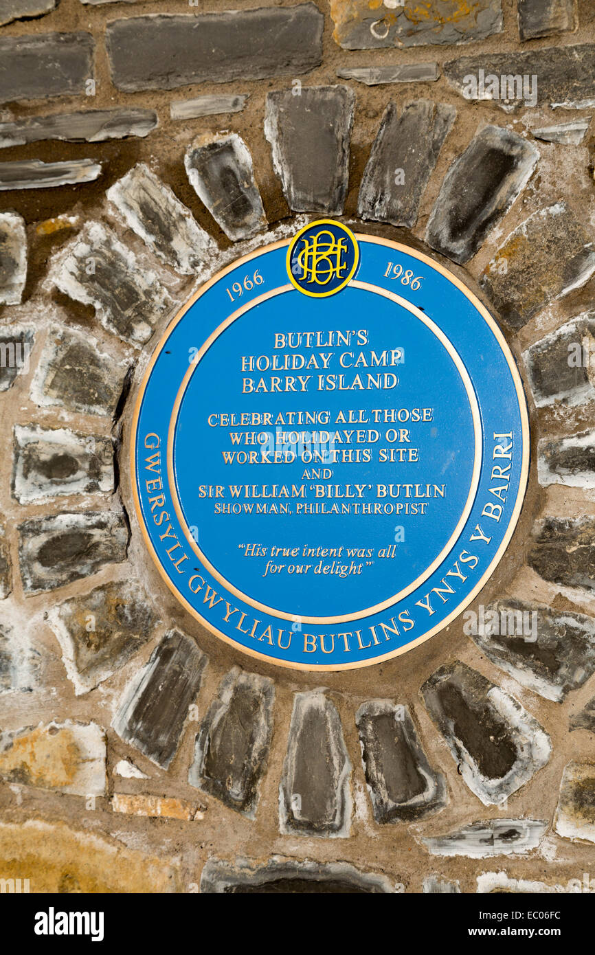 Billy butlin memorial blue plaque hi-res stock photography and images ...