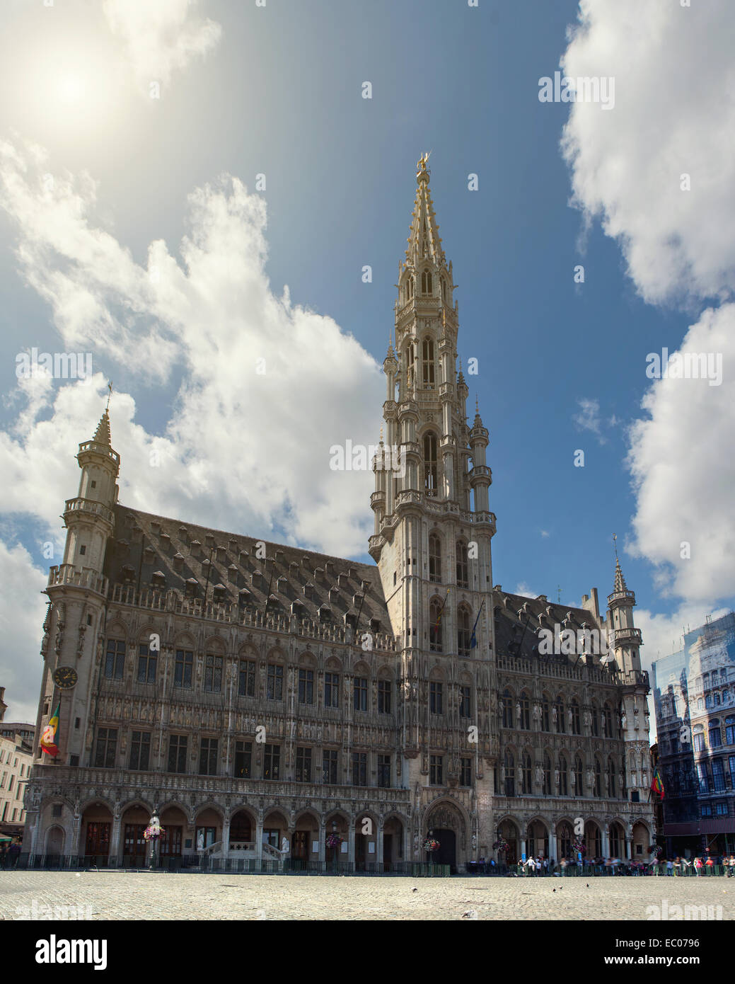 Grand place bruselas hi-res stock photography and images - Alamy