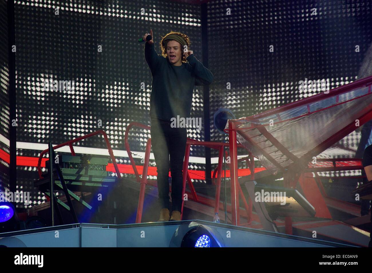 One Direction perform in Edinburgh tonight as part of their 'Where We ...