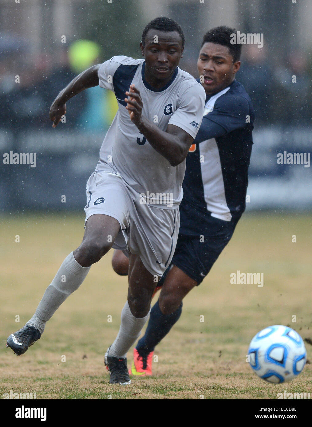 Washington, DC, USA. 6th Dec, 2014. 20141206 - Georgetown defender ...