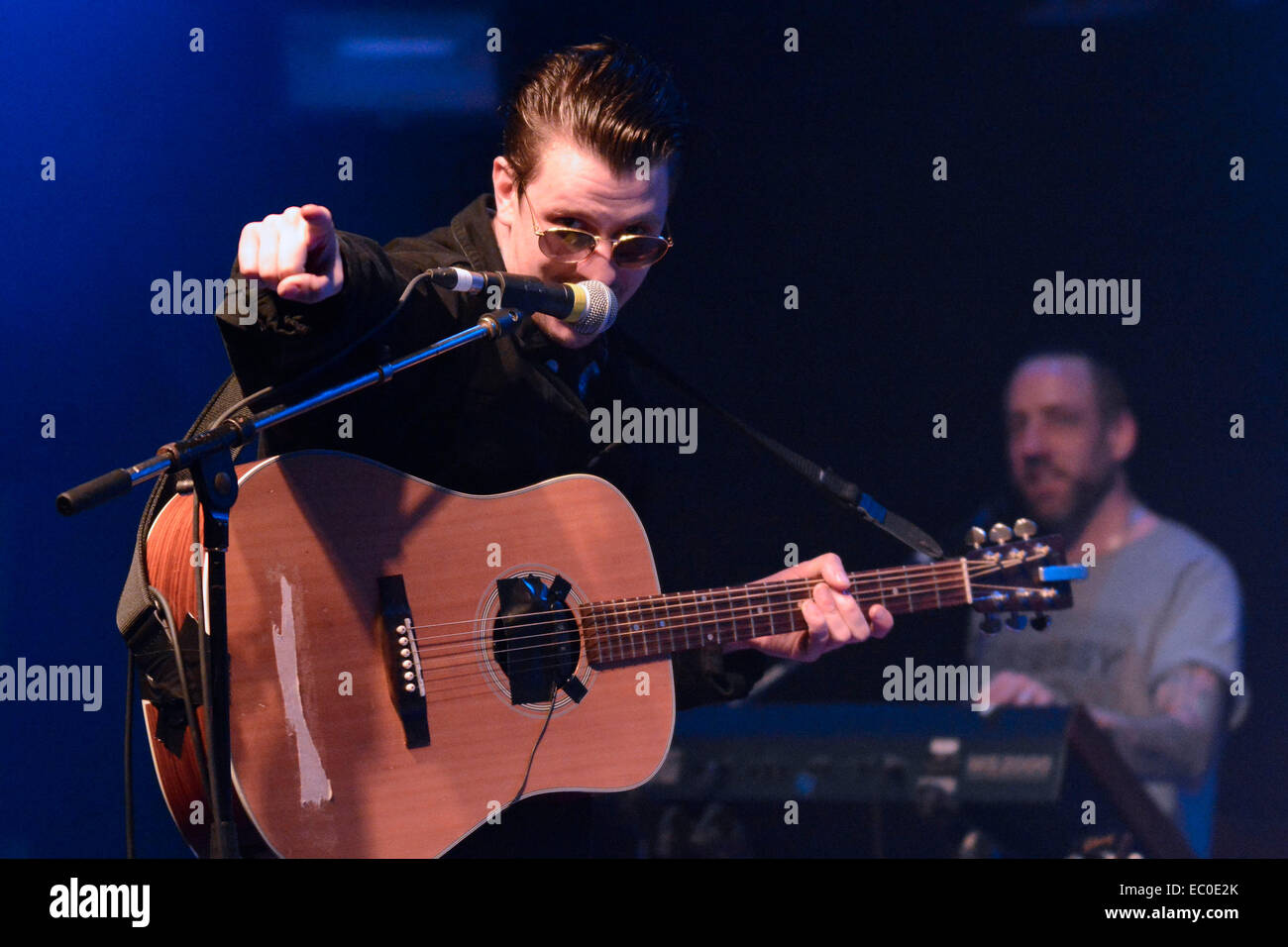 Toronto, Canada. 6th December 2014. English singer-songerwriter Jamie ...