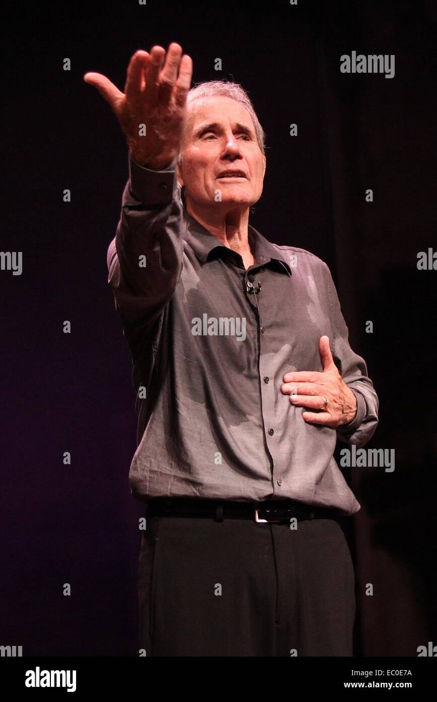 Opening night curtain call gor Just Jim Dale at the Laura Pels Theatre ...