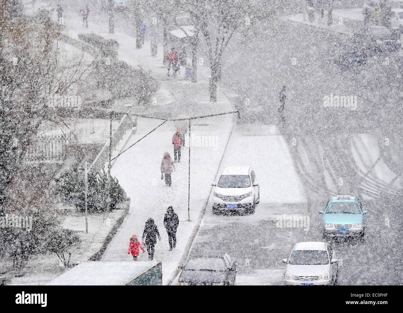 Dalian city hi-res stock photography and images - Alamy