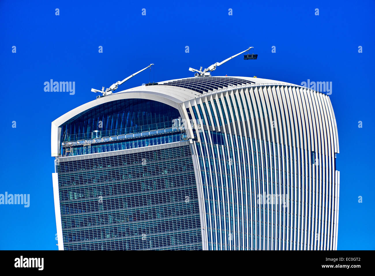 The River Thames flows through southern England Stock Photo - Alamy