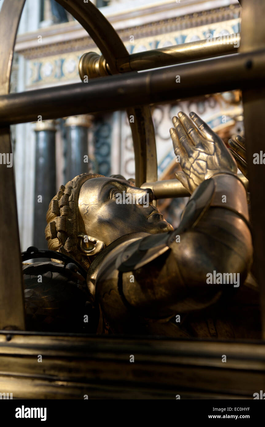 Richard Beauchamp tomb in the Beauchamp Chapel, St.Mary`s Church ...