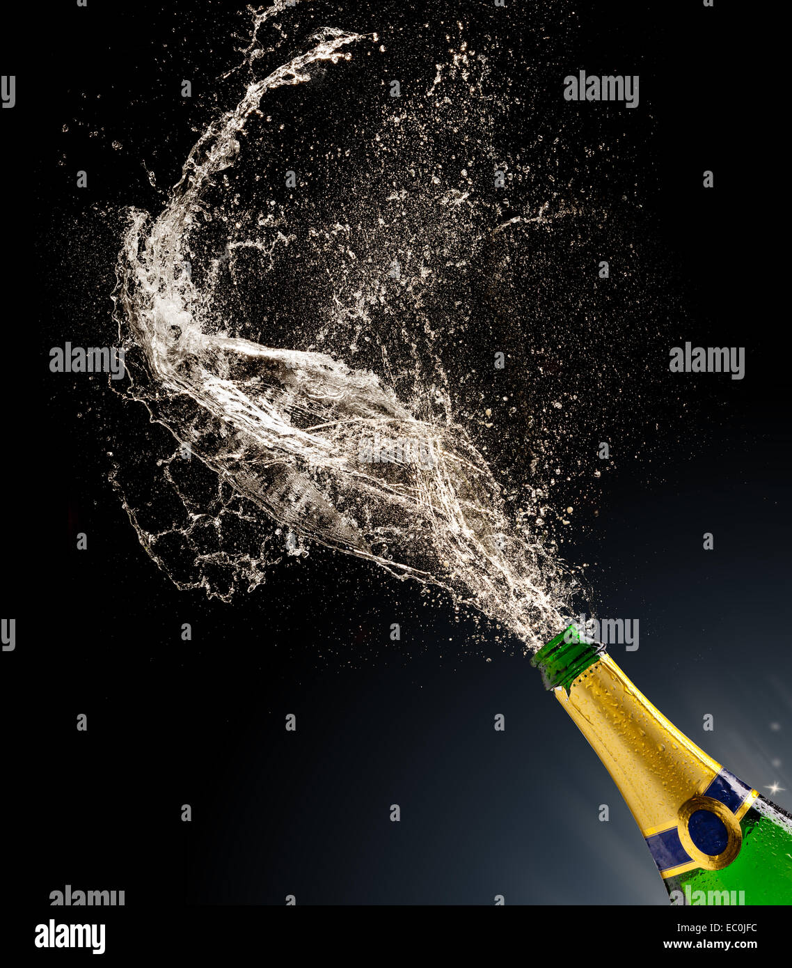 Champagne popping hi-res stock photography and images - Alamy