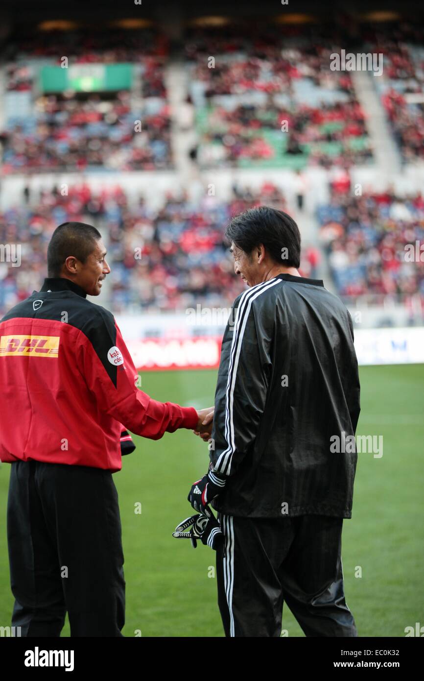 (L to R) Keisuke Tsuboi (Reds), Yuichi Nishimura (Referee), December 6 ...