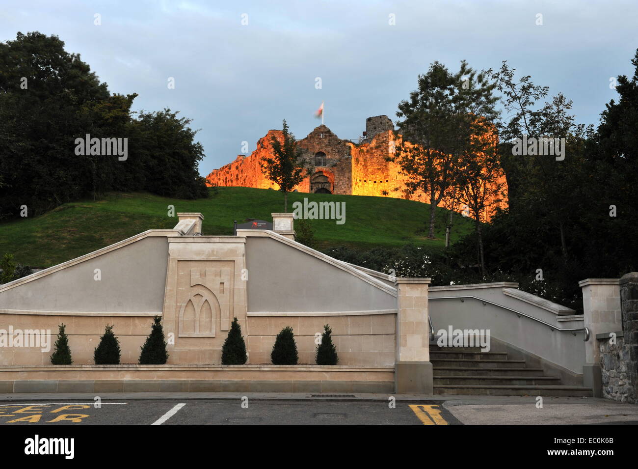 Welsh historic monuments hi-res stock photography and images - Alamy