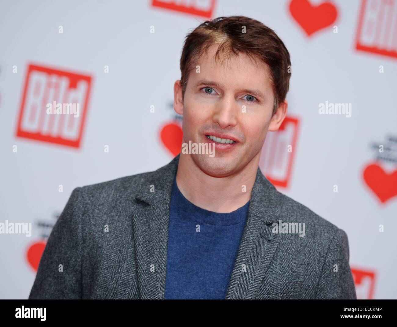Singer songwriter james blunt arrives hi-res stock photography and ...