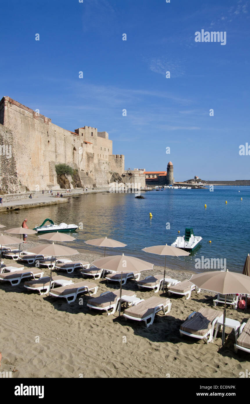 Collioure beach hi-res stock photography and images - Alamy