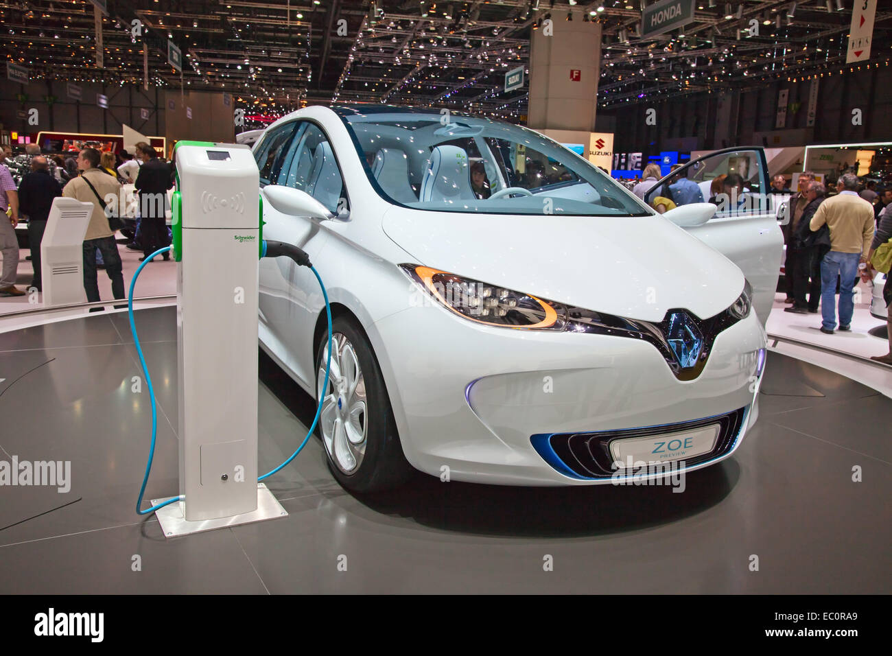 GENEVA - MARCH 8: The Renault Zoe Fully electric concept car on display ...