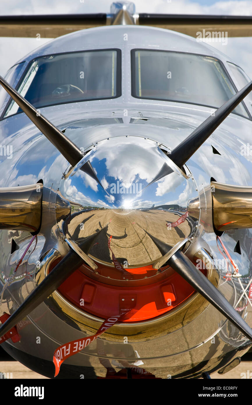 Turbo prop hi-res stock photography and images - Alamy