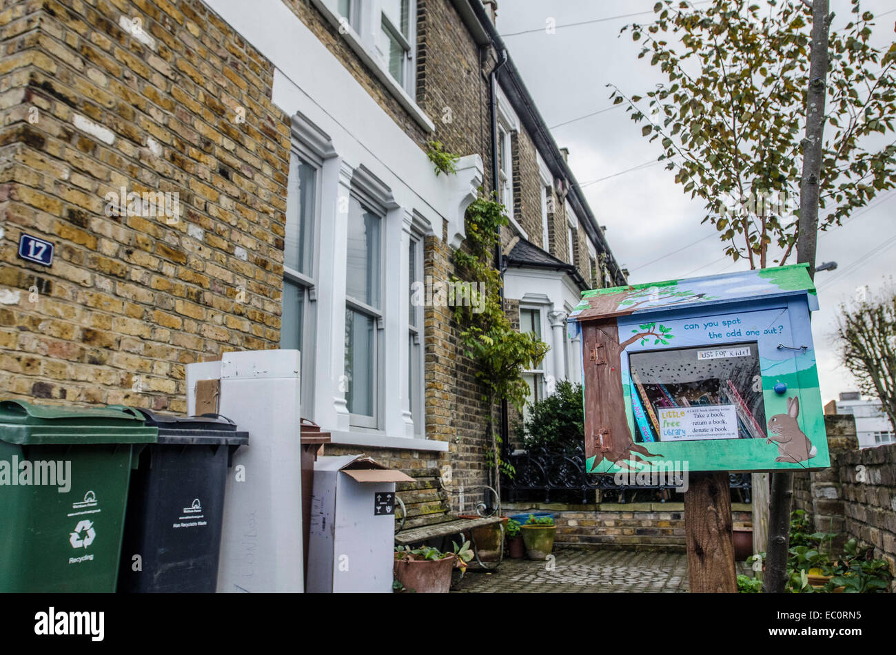 Walthamstow library hi-res stock photography and images - Alamy