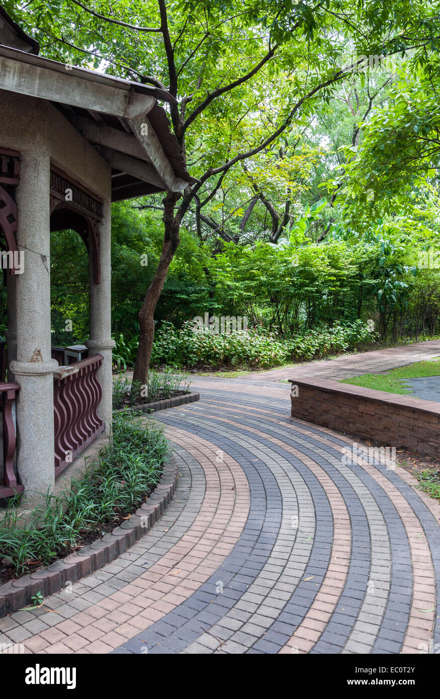 Beautiful brick pathway hi-res stock photography and images - Alamy