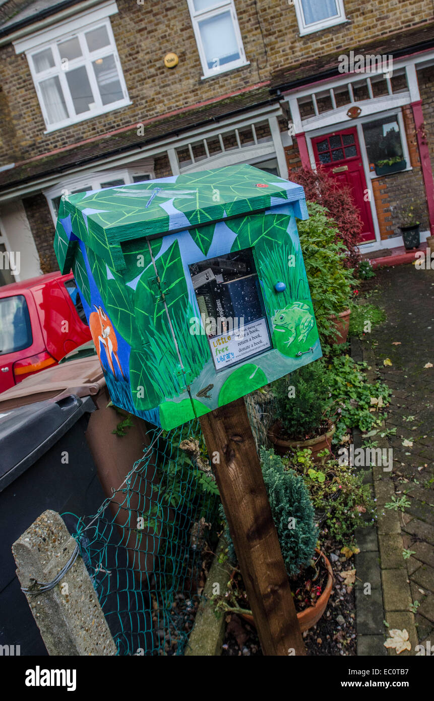 Walthamstow library hi-res stock photography and images - Alamy