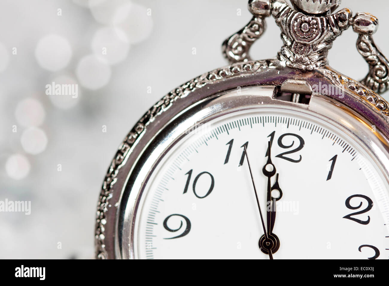 Old silver clock hi-res stock photography and images - Alamy