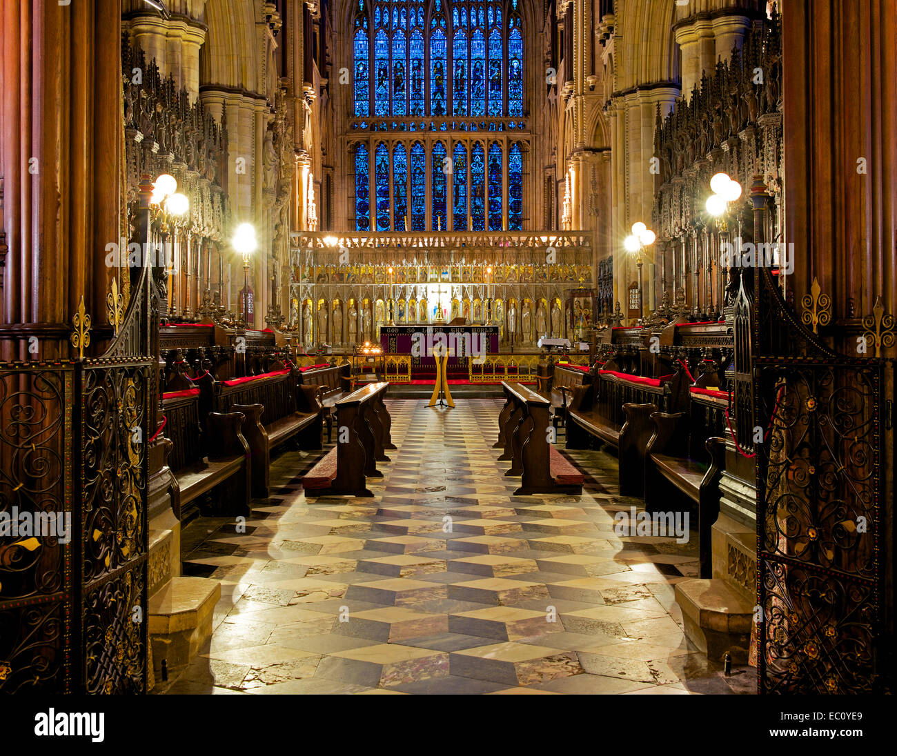 Inside minster hi-res stock photography and images - Alamy