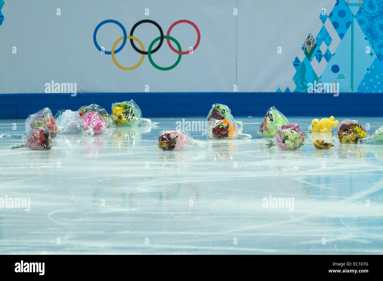 Olympic figure skating flowers hi-res stock photography and images - Alamy
