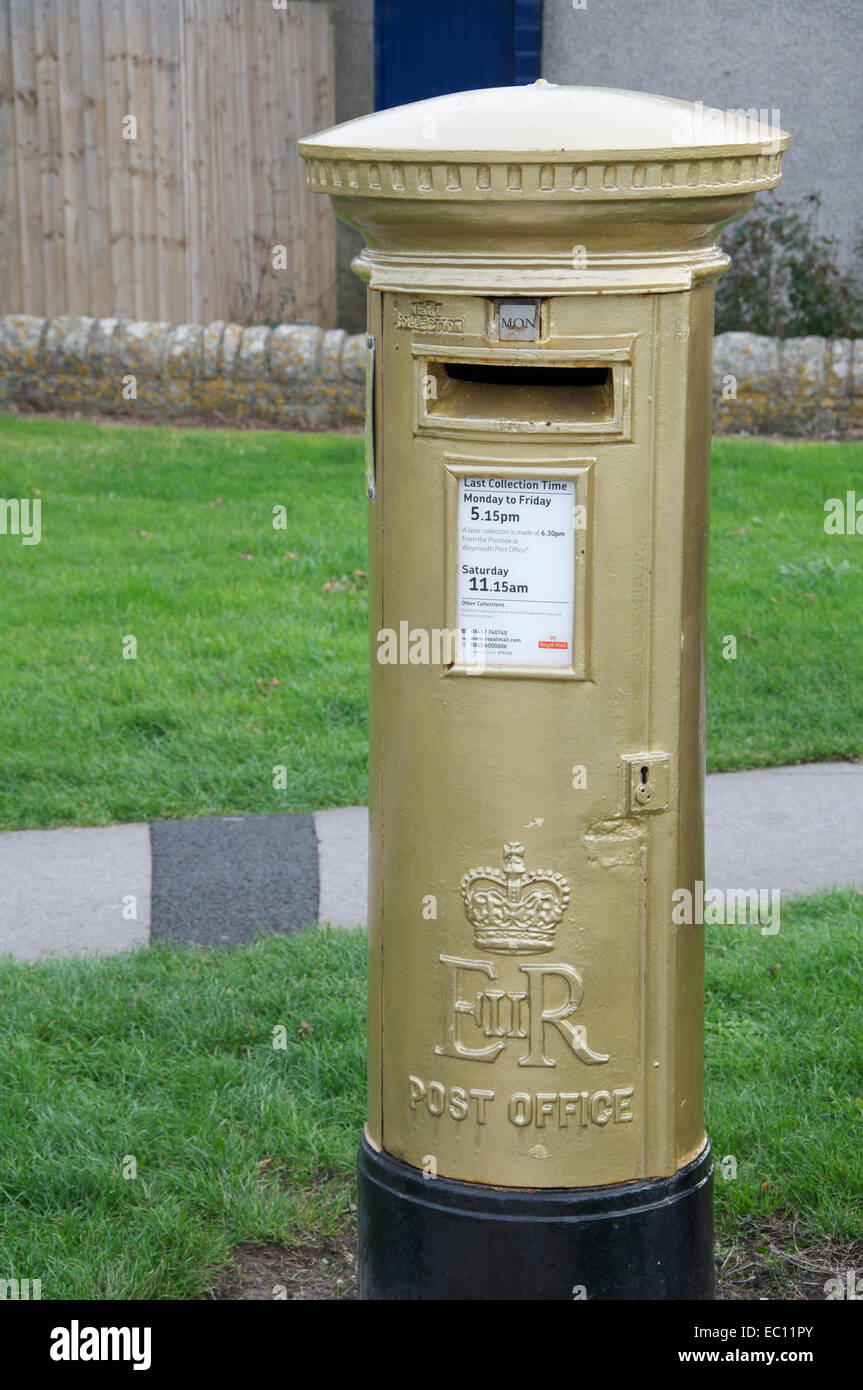 Pillarboxes hi-res stock photography and images - Alamy