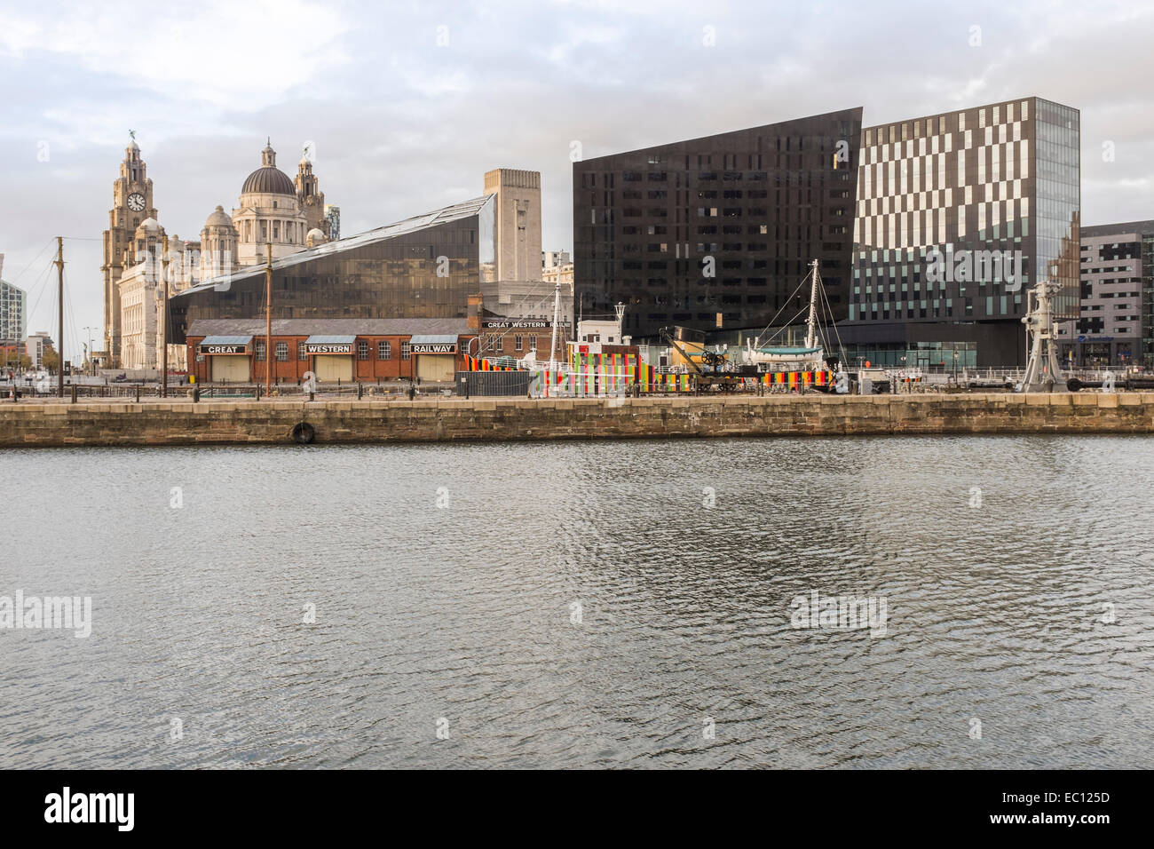 Mersey docks hi-res stock photography and images - Alamy