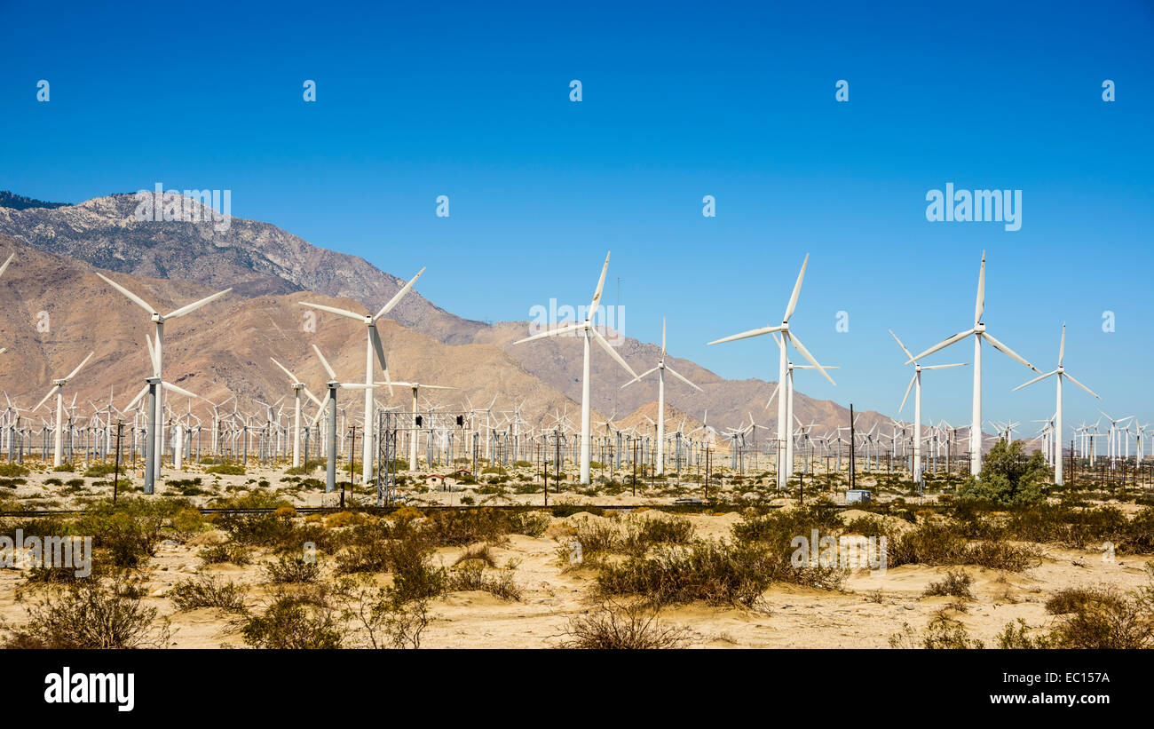 Windmill palm springs hi-res stock photography and images - Alamy