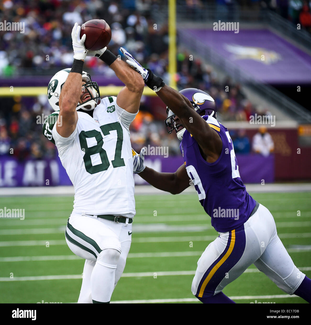 Minneapolis, MN, USA. 7th Dec, 2014. Minnesota Vikings corner back ...