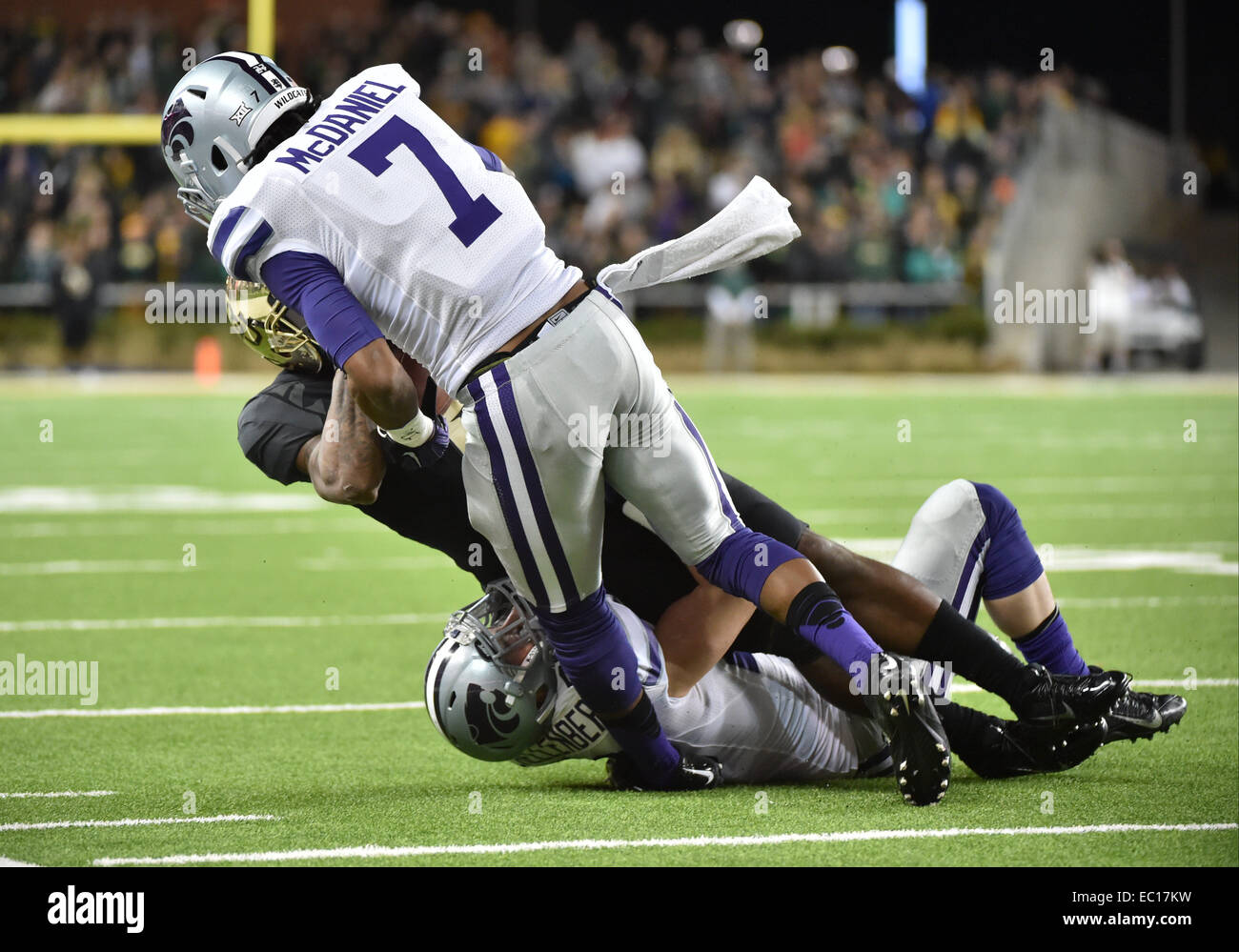 Baylor Bears wide receiver Antwan Goodley (5) catches a pass for a ...