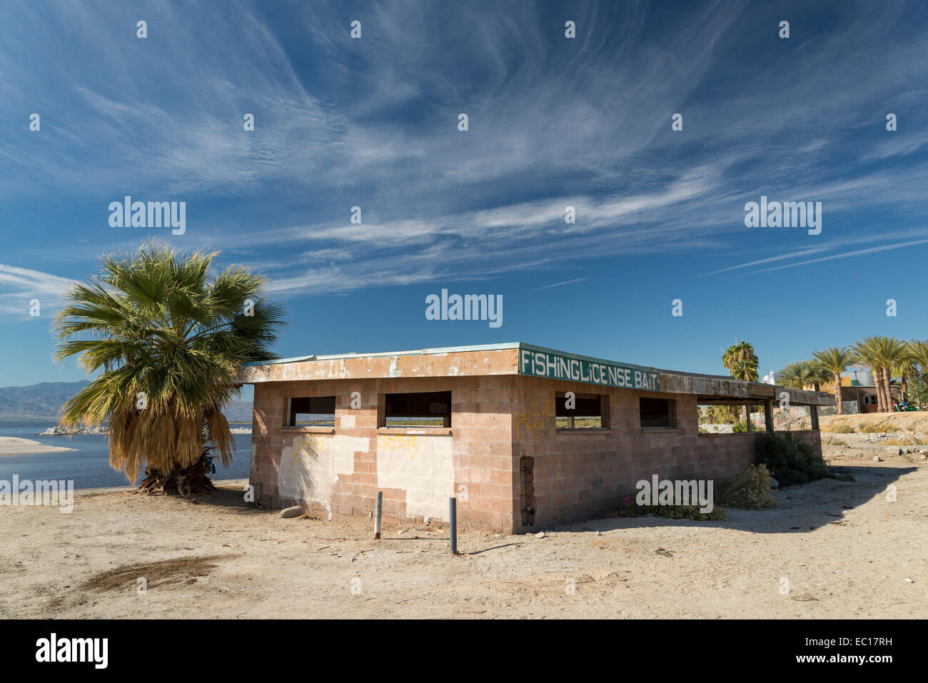 View of the salton sea hi-res stock photography and images - Alamy