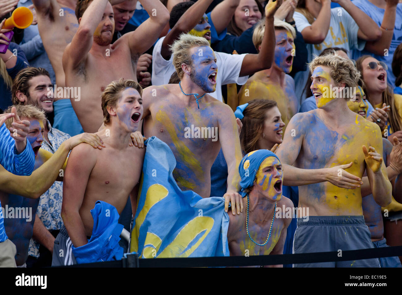 La Jolla, CA. 7th Dec, 2014. La Jolla, CA. NCAA Men's Waterpolo ...