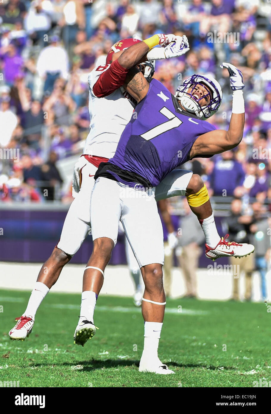 Iowa state tcu football amon g carter stadium hi-res stock photography ...