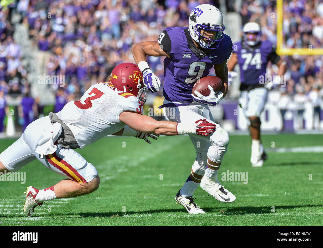 TCU Horned Frogs wide receiver Josh Doctson (9) catches a pass for a ...