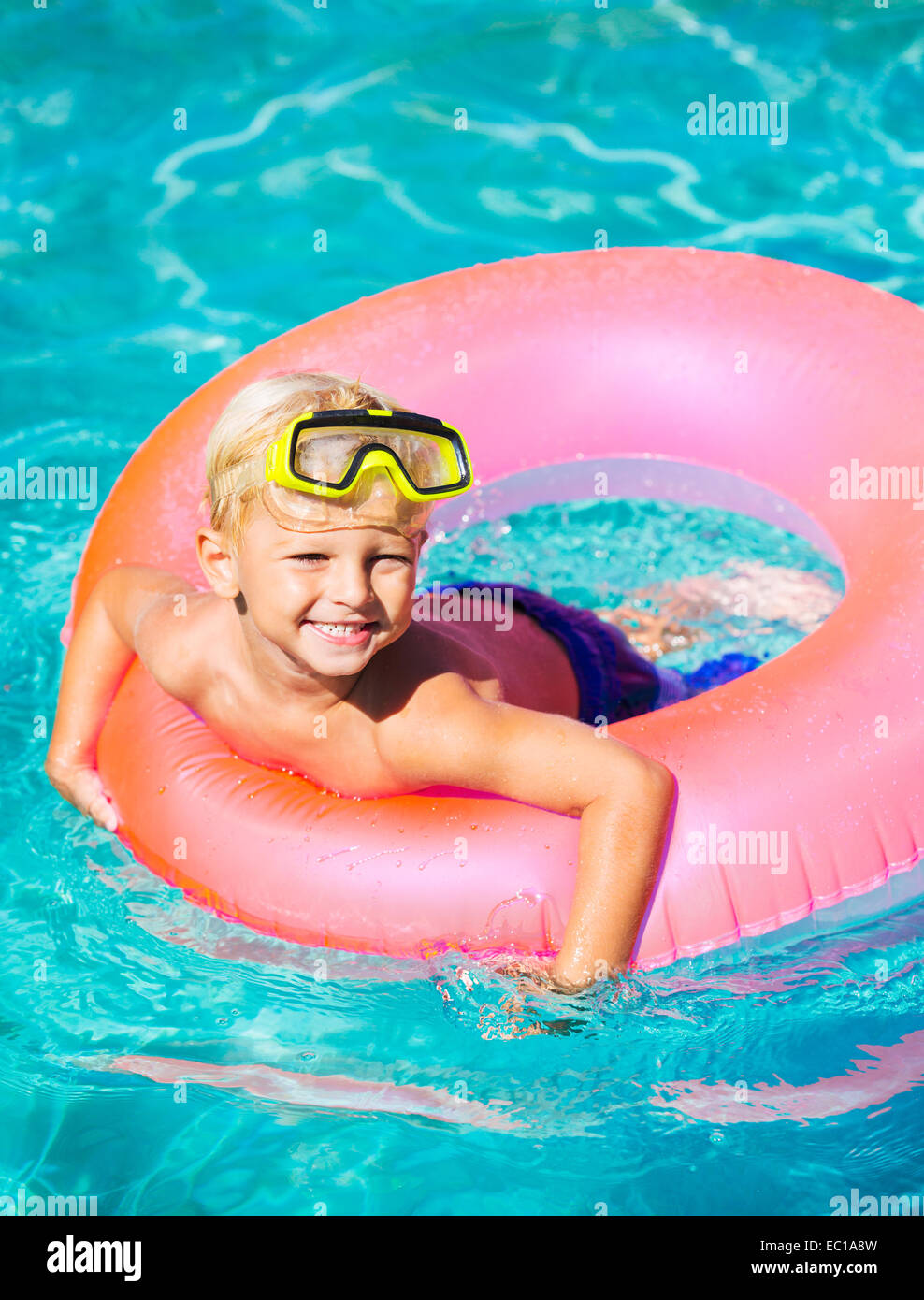 Sun tan goggles hi-res stock photography and images - Alamy