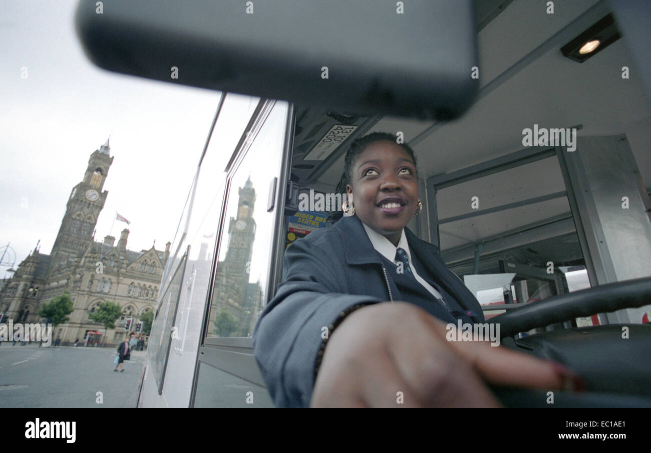 Female bus driver uk hi-res stock photography and images - Alamy
