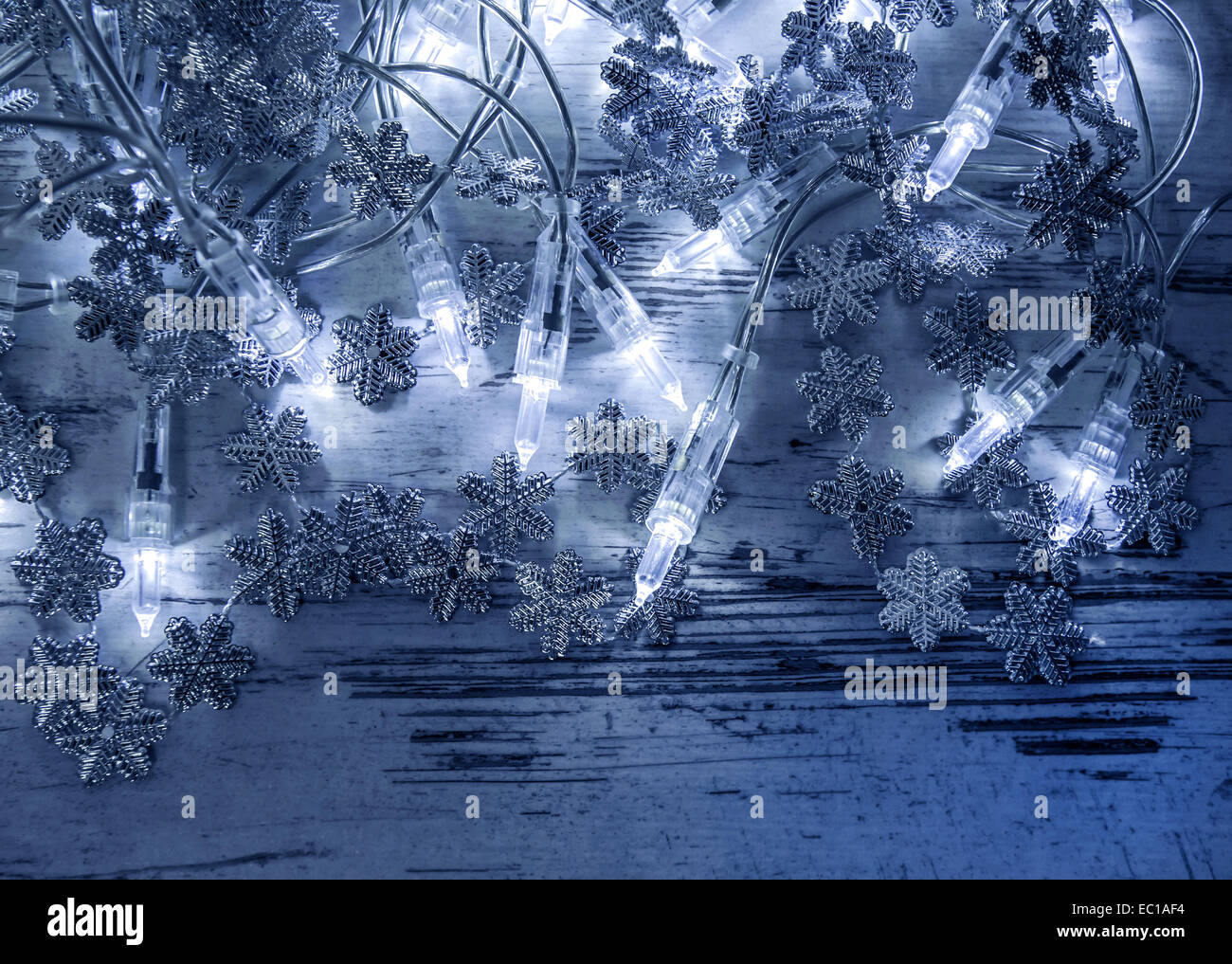 Border blue silver snowflakes hi-res stock photography and images - Alamy