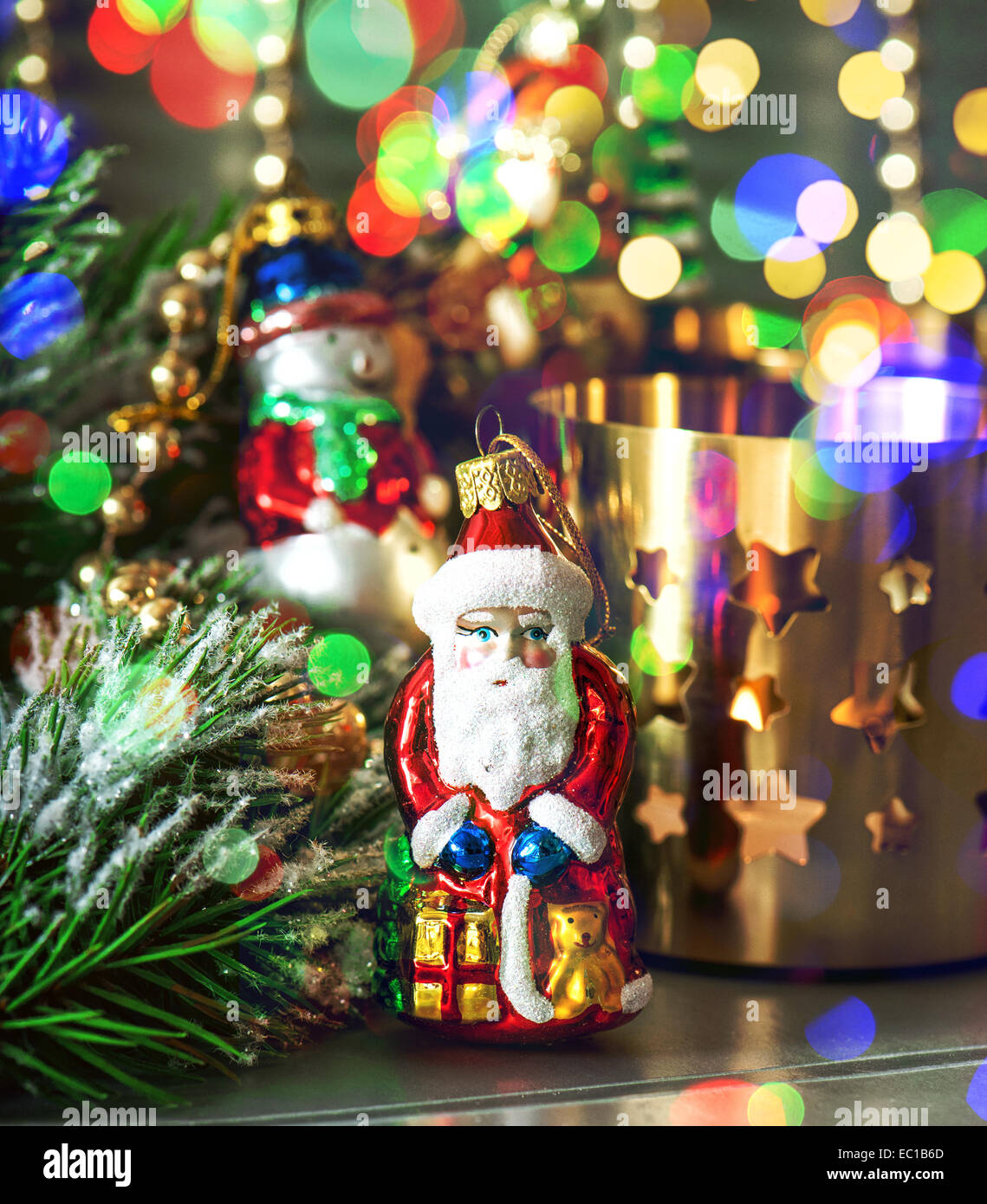 Multicolor christmas lights hi-res stock photography and images - Alamy