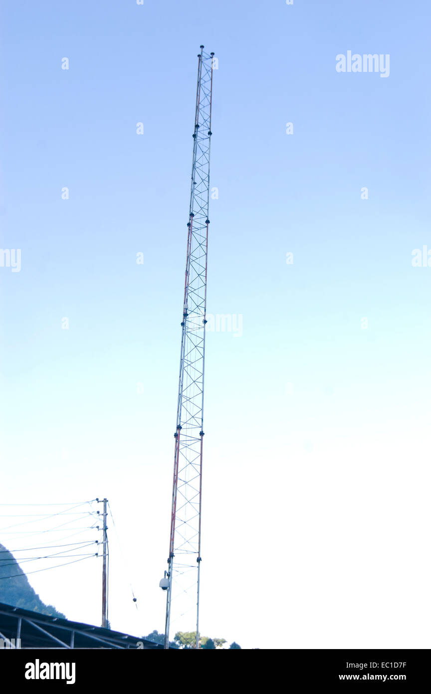 Cell phone tower india hi-res stock photography and images - Alamy