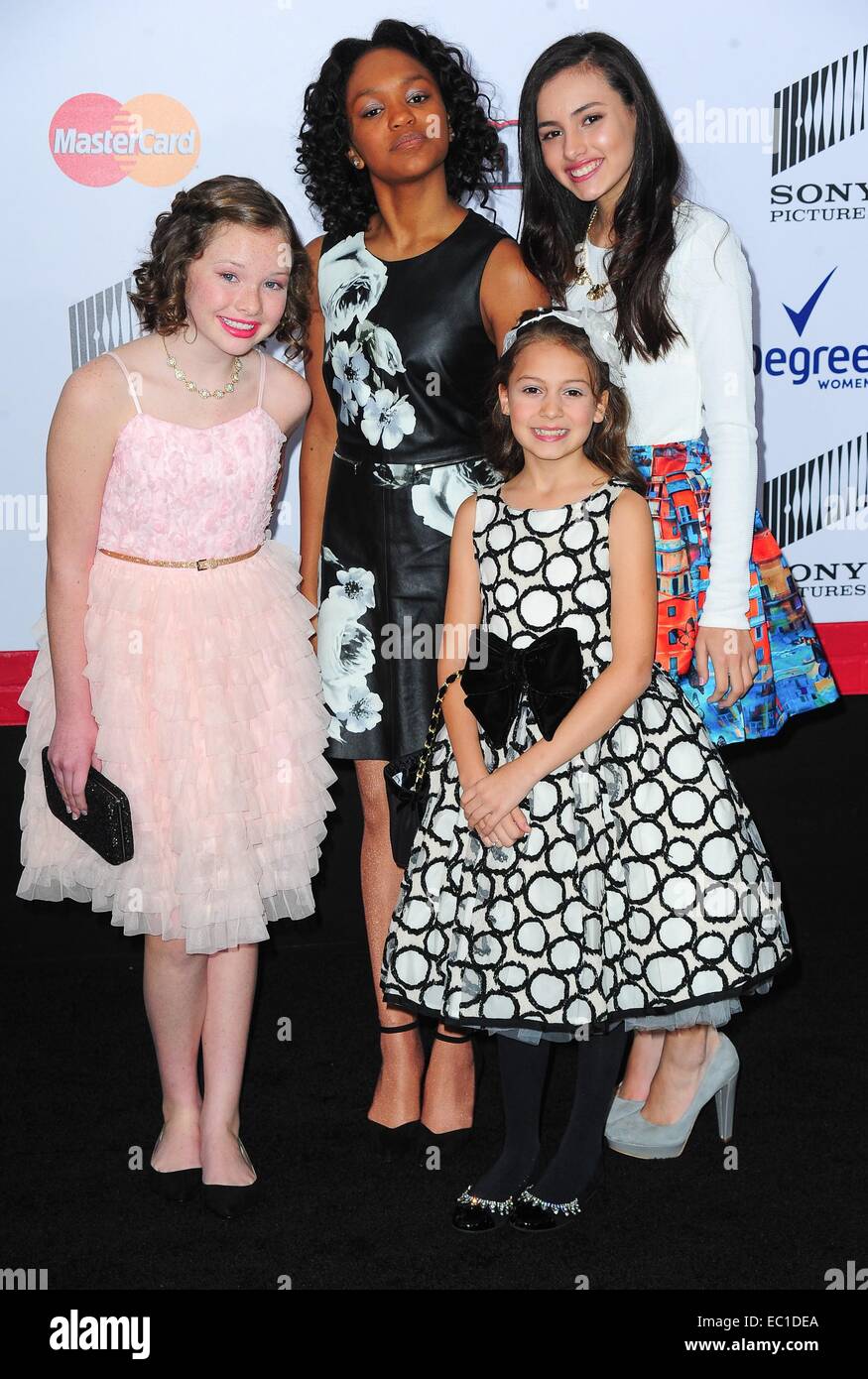 New York, NY, USA. 7th Dec, 2014. Annie castmembers at arrivals for ...