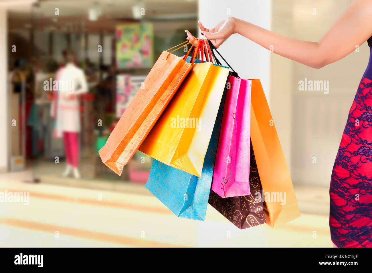 indian lady Shopping Stock Photo - Alamy