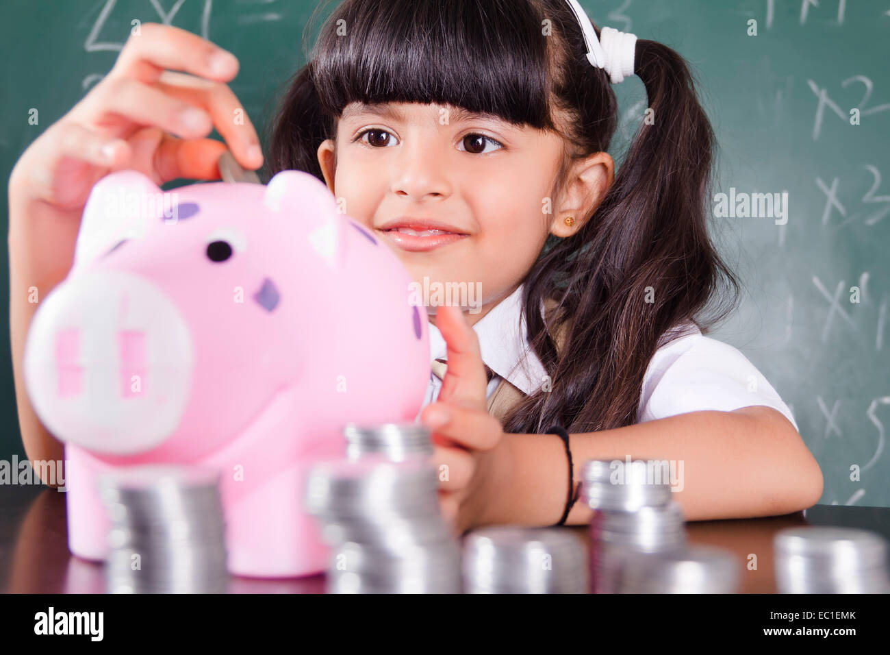 Beautiful female student line hi-res stock photography and images - Alamy