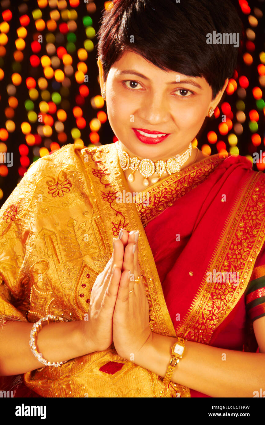 Welcome pose people person hi-res stock photography and images - Alamy