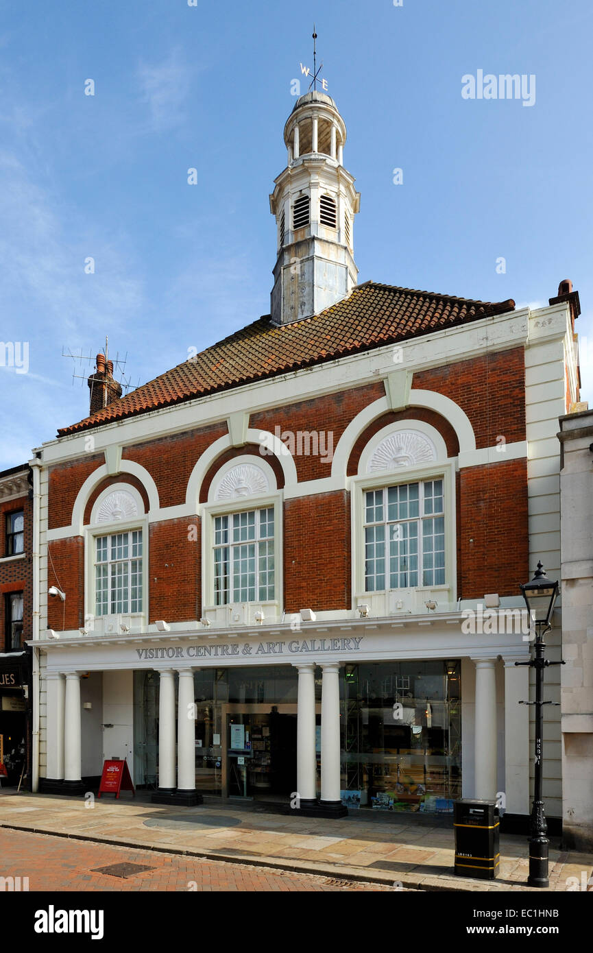 Visitor Centre, Rochester; 17h century architecture. Charles Dickens ...