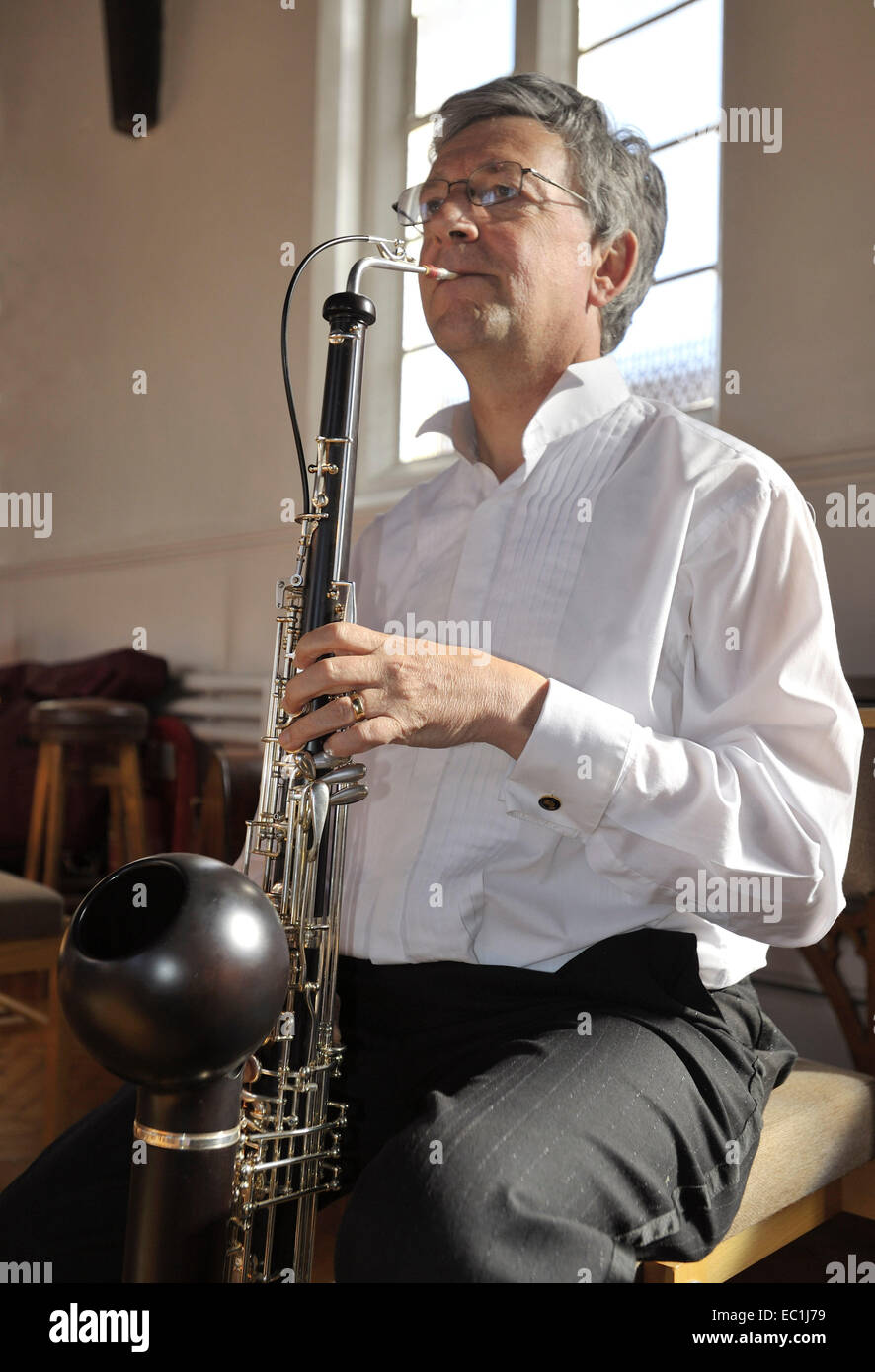 Lupophon played by Christopher Redgate (b 1956), virtuoso oboist ...